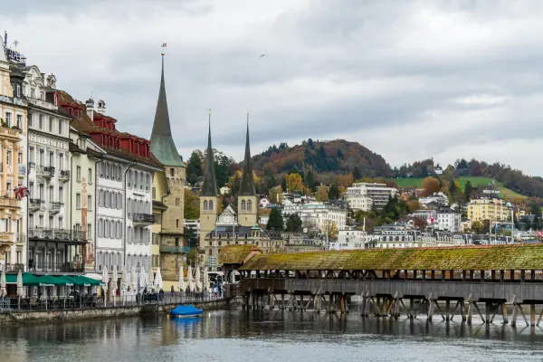 Descubre Las Maravillas De Suiza
